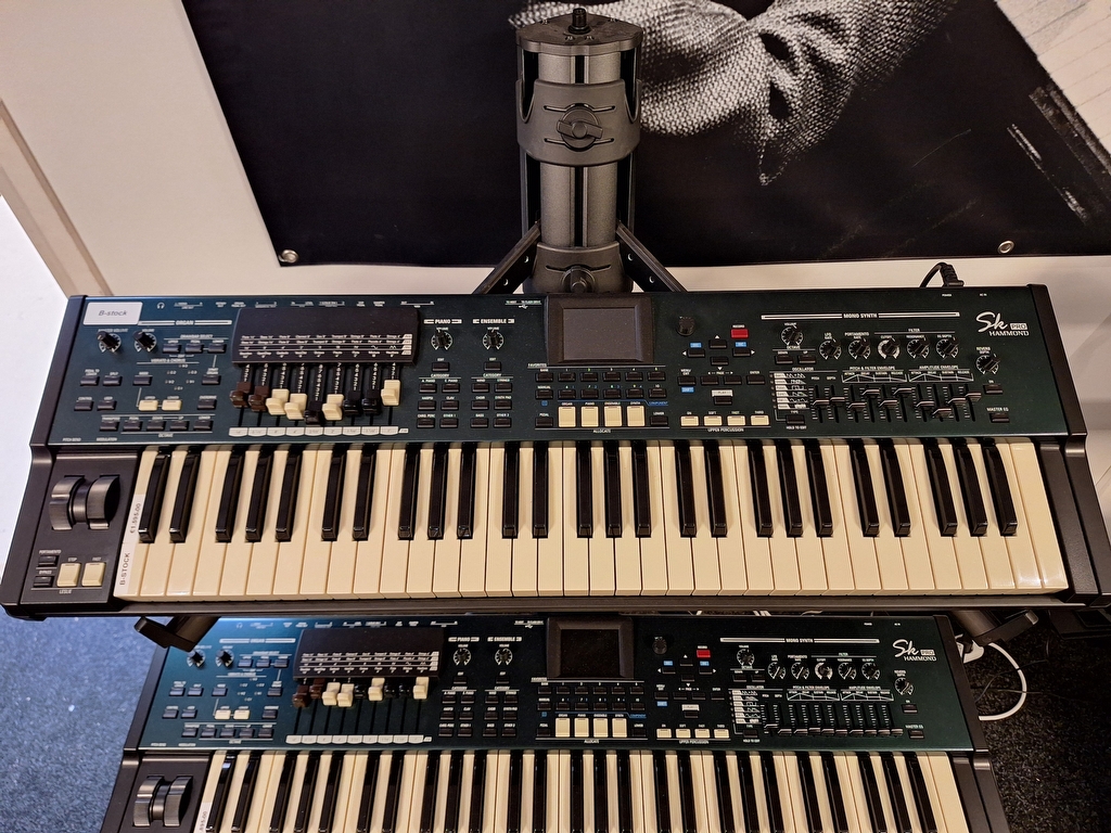 Hammond SK PRO 61 Stage Keyboard B-Stock