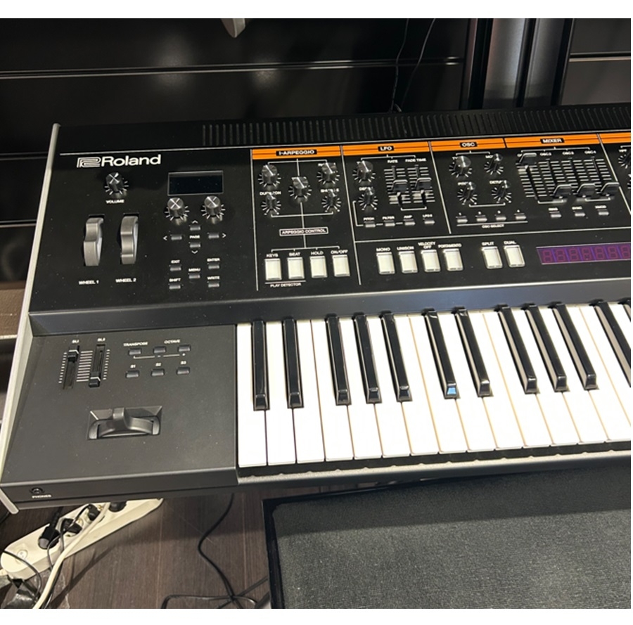 Roland Jupiter X Synthesizer Occasion
