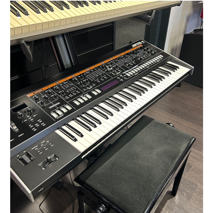 Roland Jupiter X Synthesizer Occasion