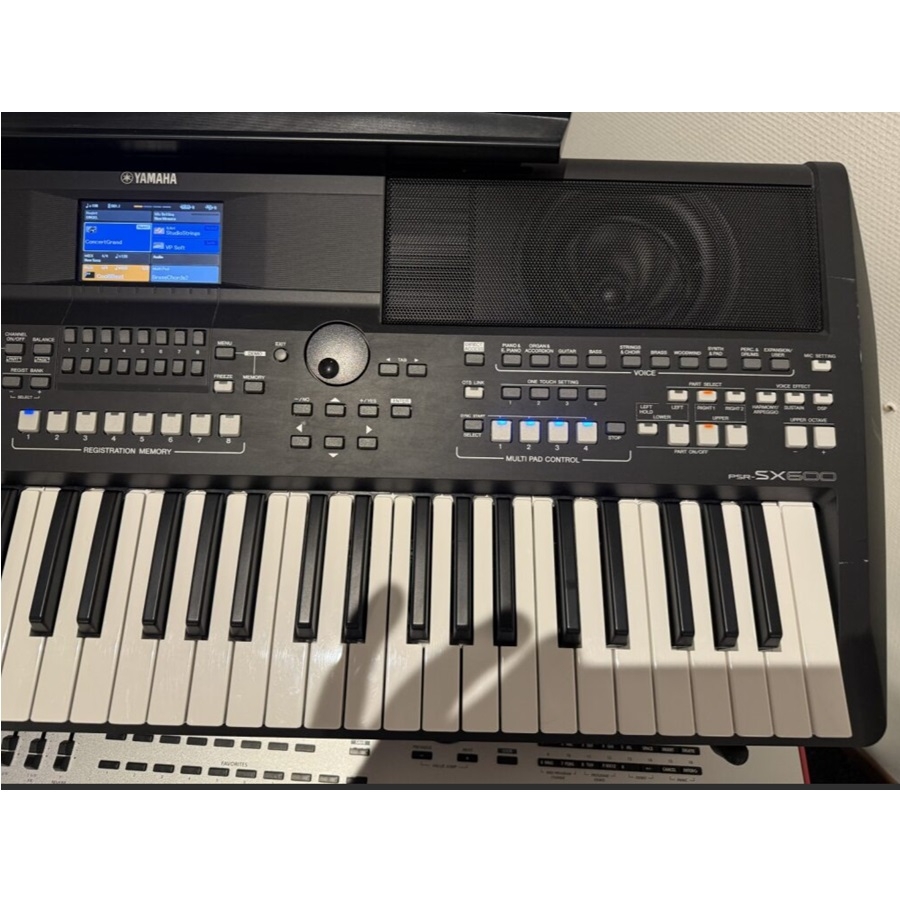 Yamaha PSR-SX600 Keyboard Occasion (Sn. EBBL01510)